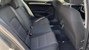Pelēks Volkswagen Passat 2015 Marijampole, ar dzinēja tilpumu 1.98 L un nobraukumu 290 tūkst. km par 8490 €, foto 36 vietnē AUTOMOTO.COM.LV