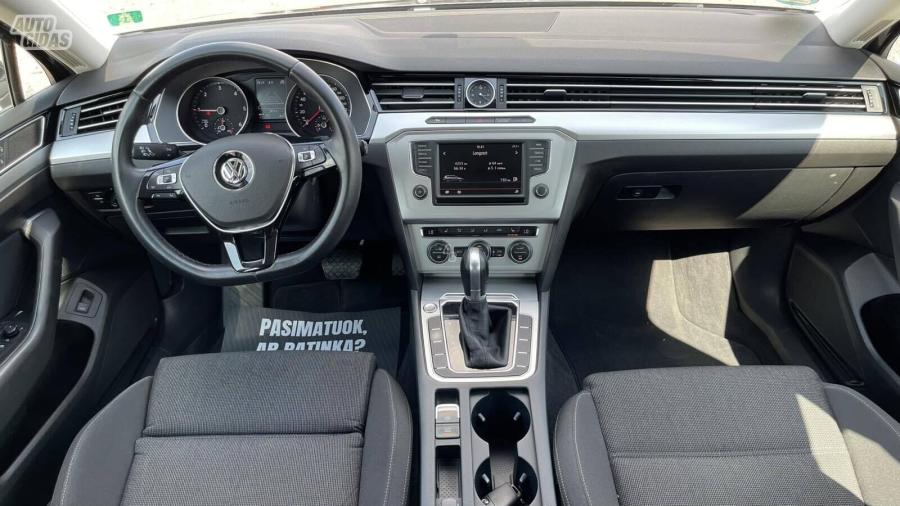 Pelēks Volkswagen Passat 2015 Marijampole, ar dzinēja tilpumu 2.00 L un nobraukumu 290 tūkst. km par 8490 €, foto 17 vietnē AUTOMOTO.COM.LV