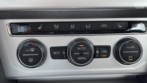 Pelēks Volkswagen Passat 2015 Marijampole, ar dzinēja tilpumu 2.00 L un nobraukumu 290 tūkst. km par 8490 €, foto 26 vietnē AUTOMOTO.COM.LV