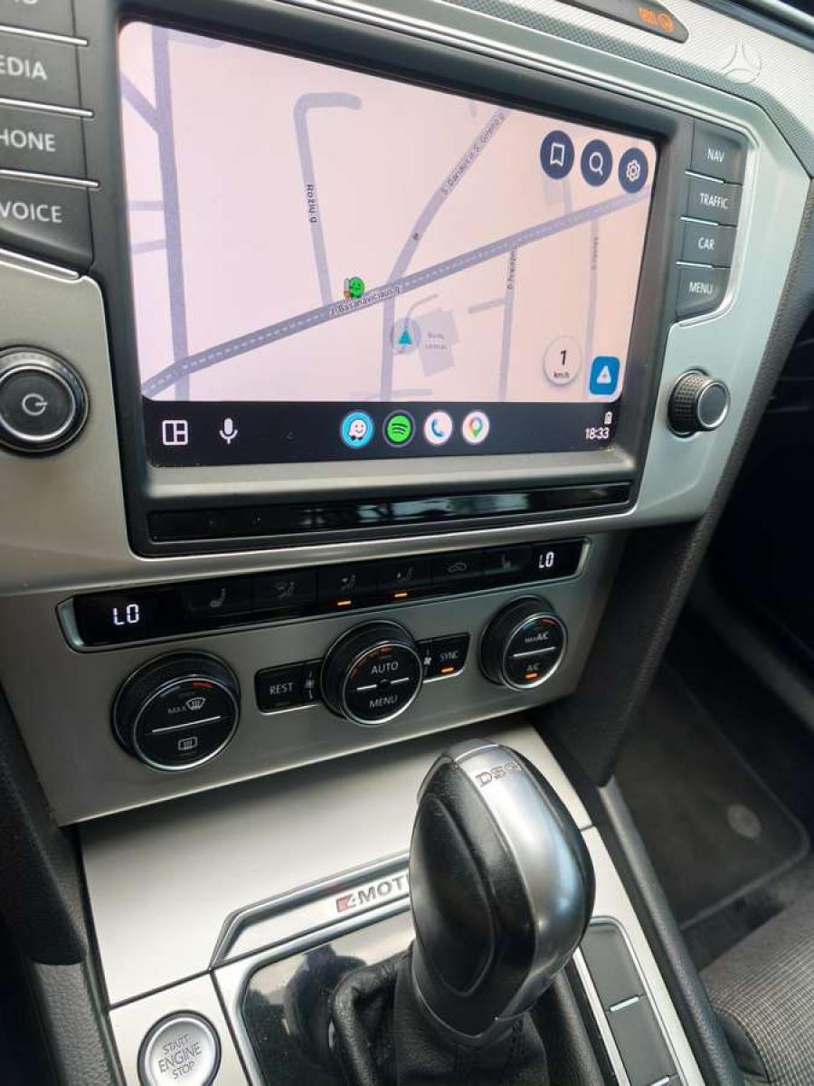 Pelēks Volkswagen Passat 2015 Utena, ar dzinēja tilpumu 1.97 L un nobraukumu 393 tūkst. km par 7300 €, foto 17 vietnē AUTOMOTO.COM.LV