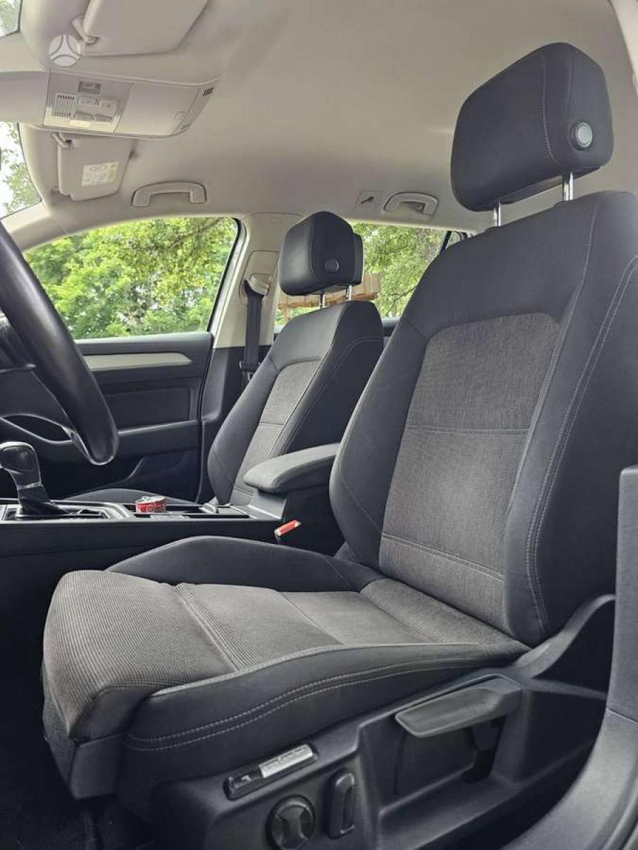 Pelēks Volkswagen Passat 2015 Utena, ar dzinēja tilpumu 1.97 L un nobraukumu 393 tūkst. km par 7300 €, foto 27 vietnē AUTOMOTO.COM.LV