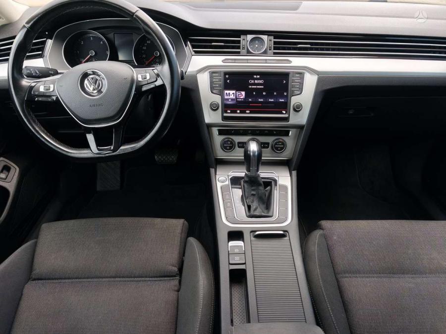 Pelēks Volkswagen Passat 2015 Utena, ar dzinēja tilpumu 1.97 L un nobraukumu 393 tūkst. km par 7300 €, foto 18 vietnē AUTOMOTO.COM.LV