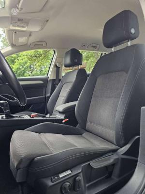 Pelēks Volkswagen Passat 2015 Utena, ar dzinēja tilpumu 1.97 L un nobraukumu 393 tūkst. km par 7300 €, foto 26 vietnē AUTOMOTO.COM.LV