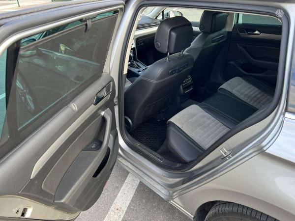 Pelēks Volkswagen Passat 2015 Kauņa, ar dzinēja tilpumu 1.97 L un nobraukumu 357 tūkst. km par 10500 €, foto 10 vietnē AUTOMOTO.COM.LV