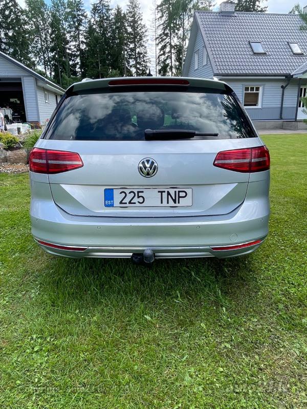 Grey Volkswagen Passat 2015 in Tallinn, with an engine capacity of 2.00 L and mileage of 314 thousand km for 9250 €, photo 4 on AUTOMOTO.COM.LV