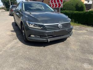 Pelēks Volkswagen Passat 2015 Šauļi, ar dzinēja tilpumu 1.60 L un nobraukumu 300 tūkst. km par 3900 €, foto  vietnē AUTOMOTO.COM.LV