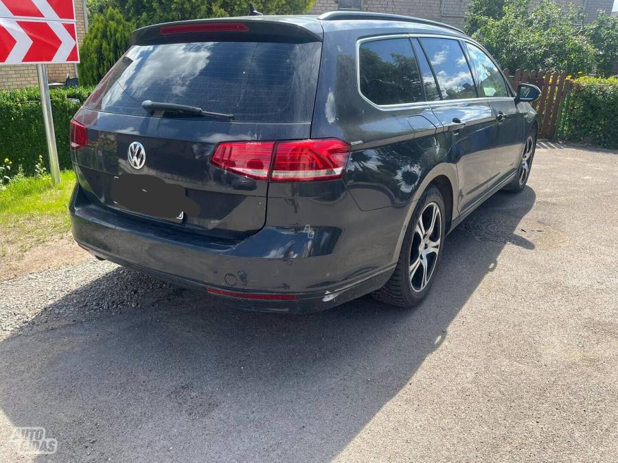 Pelēks Volkswagen Passat 2015 Šauļi, ar dzinēja tilpumu 1.60 L un nobraukumu 300 tūkst. km par 3900 €, foto 4 vietnē AUTOMOTO.COM.LV