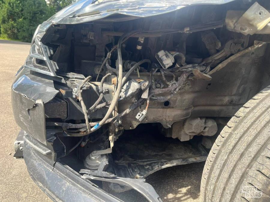 Pelēks Volkswagen Passat 2015 Šauļi, ar dzinēja tilpumu 1.60 L un nobraukumu 300 tūkst. km par 3900 €, foto 9 vietnē AUTOMOTO.COM.LV