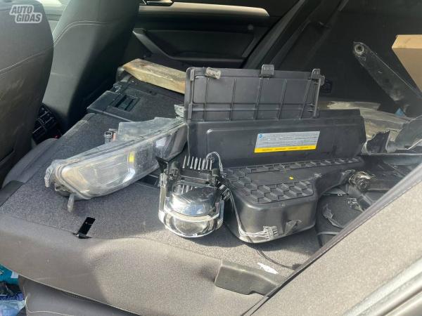 Grey Volkswagen Passat 2015 in Siauliai, with an engine capacity of 1.60 L and mileage of 300 thousand km for 3900 €, photo 10 on AUTOMOTO.COM.LV