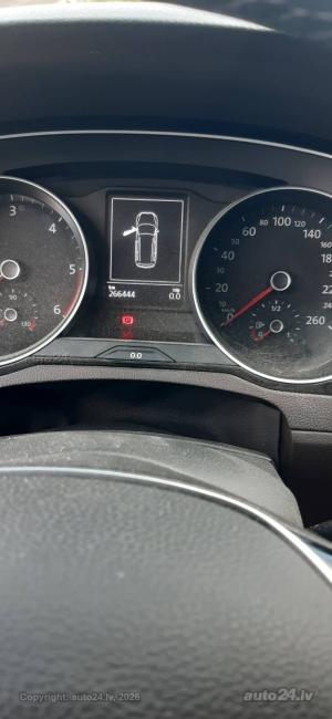 Pelēks Volkswagen Passat 2015 Tallina, ar dzinēja tilpumu 1.60 L un nobraukumu 267 tūkst. km par 7700 €, foto 17 vietnē AUTOMOTO.COM.LV