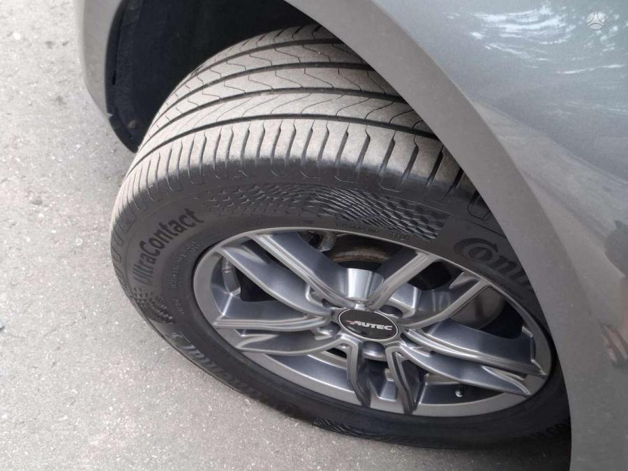Pelēks Volkswagen Passat 2015 Viļņa, ar dzinēja tilpumu 1.97 L un nobraukumu 242 tūkst. km par 8900 €, foto 35 vietnē AUTOMOTO.COM.LV