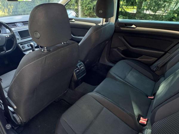 Pelēks Volkswagen Passat 2015 Marijampole, ar dzinēja tilpumu 1.60 L un nobraukumu 264 tūkst. km par 6800 €, foto 10 vietnē AUTOMOTO.COM.LV