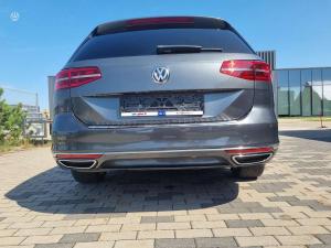 Grey Volkswagen Passat 2015 in Siauliai, with an engine capacity of 1.97 L and mileage of 268 thousand km for 11400 €, photo 10 on AUTOMOTO.COM.LV