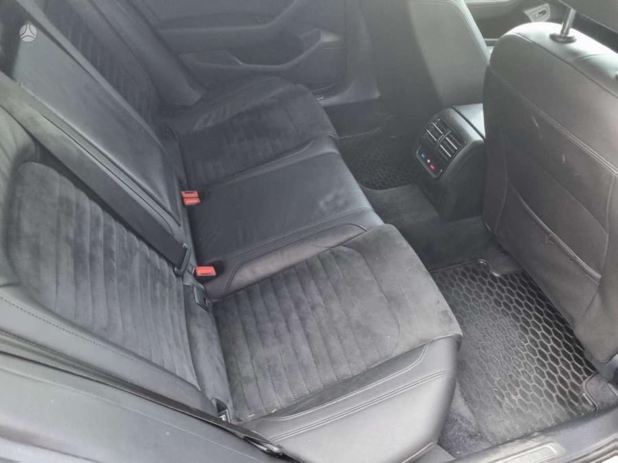Grey Volkswagen Passat 2015 in Siauliai, with an engine capacity of 1.97 L and mileage of 268 thousand km for 11400 €, photo 29 on AUTOMOTO.COM.LV