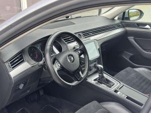 Grey Volkswagen Passat 2015 in Vilnius, with an engine capacity of 1.97 L and mileage of 364 thousand km for 7000 €, photo 8 on AUTOMOTO.COM.LV
