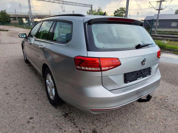 Grey Volkswagen Passat 2015 in Siauliai, with an engine capacity of 1.97 L and mileage of 228 thousand km for 8300 €, photo 7 on AUTOMOTO.COM.LV