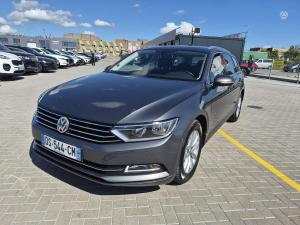 Grey Volkswagen Passat 2015 in Taurage, with an engine capacity of 1.60 L and mileage of 289 thousand km for 7500 €, photo 3 on AUTOMOTO.COM.LV