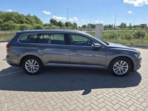 Grey Volkswagen Passat 2015 in Taurage, with an engine capacity of 1.60 L and mileage of 289 thousand km for 7500 €, photo 5 on AUTOMOTO.COM.LV