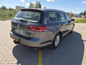 Grey Volkswagen Passat 2015 in Taurage, with an engine capacity of 1.60 L and mileage of 289 thousand km for 7500 €, photo 9 on AUTOMOTO.COM.LV