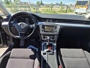 Grey Volkswagen Passat 2015 in Taurage, with an engine capacity of 1.60 L and mileage of 289 thousand km for 7500 €, photo 13 on AUTOMOTO.COM.LV