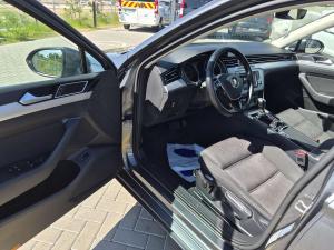 Grey Volkswagen Passat 2015 in Taurage, with an engine capacity of 1.60 L and mileage of 289 thousand km for 7500 €, photo 16 on AUTOMOTO.COM.LV