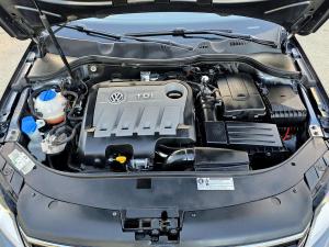 Grey Volkswagen Passat 2015 in Taurage, with an engine capacity of 1.97 L and mileage of 293 thousand km for 6000 €, photo 17 on AUTOMOTO.COM.LV