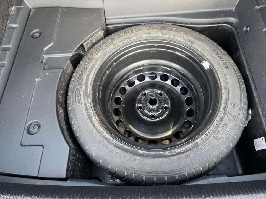 Grey Volkswagen Passat 2015 in Taurage, with an engine capacity of 1.97 L and mileage of 293 thousand km for 6000 €, photo 42 on AUTOMOTO.COM.LV