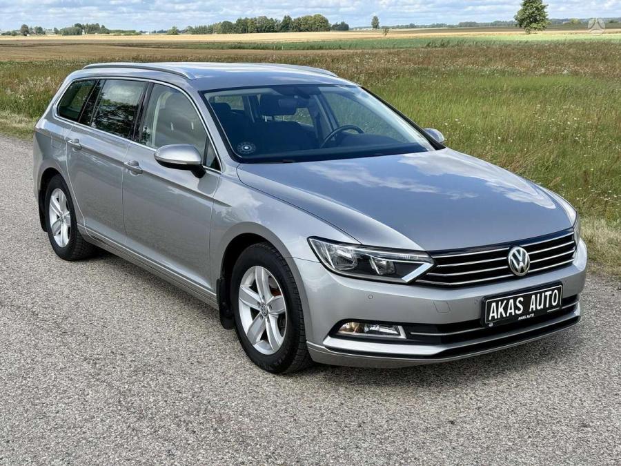 Grey Volkswagen Passat 2015 in Vilkaviskis, with an engine capacity of 1.97 L and mileage of 223 thousand km for 8700 €, photo 3 on AUTOMOTO.COM.LV