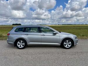 Grey Volkswagen Passat 2015 in Vilkaviskis, with an engine capacity of 1.97 L and mileage of 223 thousand km for 8700 €, photo 7 on AUTOMOTO.COM.LV