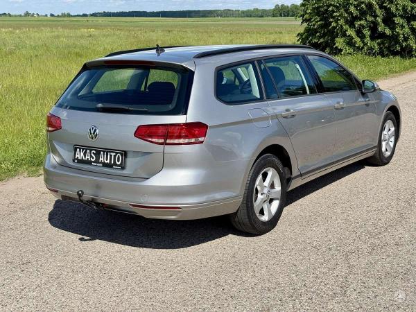 Grey Volkswagen Passat 2015 in Siauliai, with an engine capacity of 1.97 L and mileage of 228 thousand km for 8200 €, photo 4 on AUTOMOTO.COM.LV