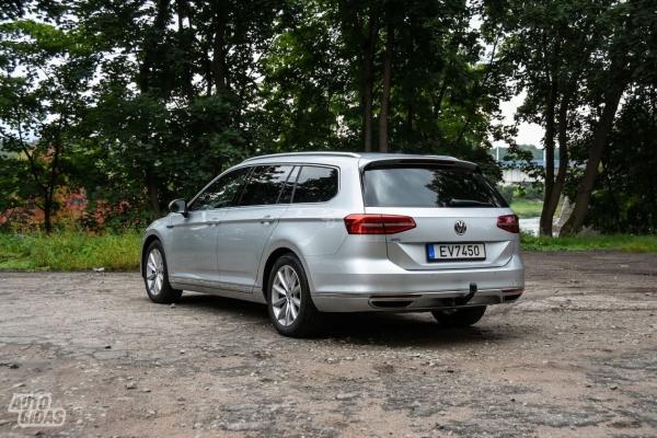 Pelēks Volkswagen Passat 2015 Kauņa, ar dzinēja tilpumu 1.40 L un nobraukumu 305 tūkst. km par 8800 €, foto 7 vietnē AUTOMOTO.COM.LV