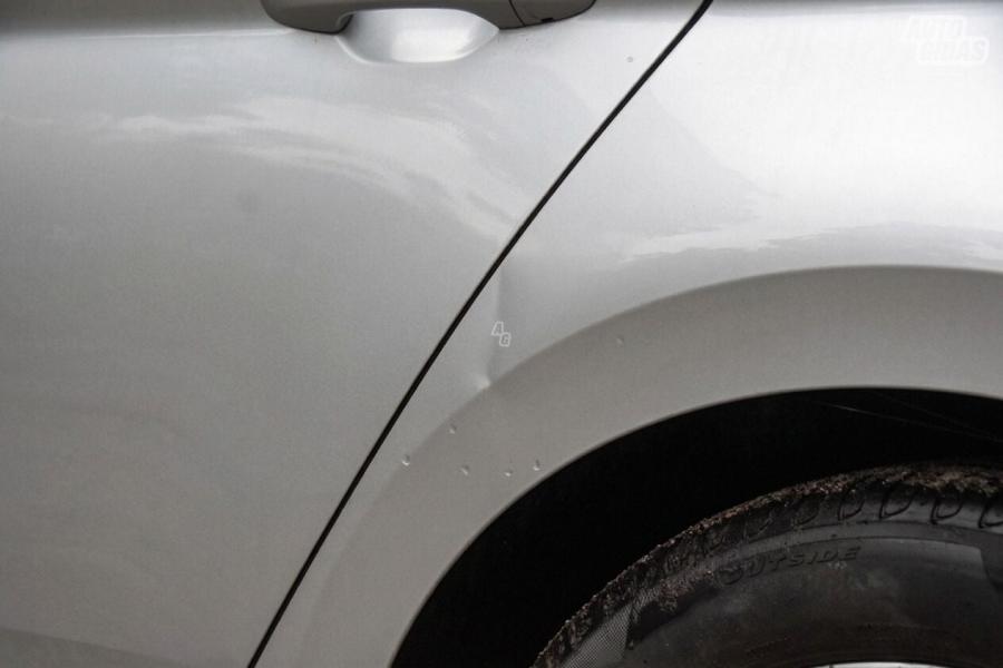 Grey Volkswagen Passat 2015 in Kaunas, with an engine capacity of 1.40 L and mileage of 305 thousand km for 8800 €, photo 9 on AUTOMOTO.COM.LV