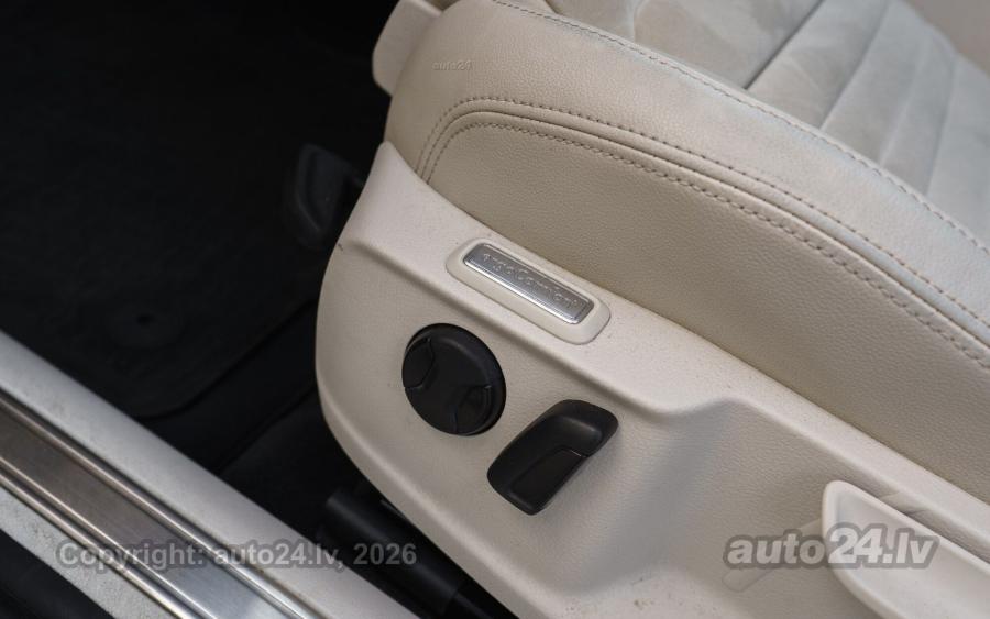 Pelēks Volkswagen Passat 2015 Tartu, ar dzinēja tilpumu 2.00 L un nobraukumu 240 tūkst. km par 11450 €, foto 16 vietnē AUTOMOTO.COM.LV