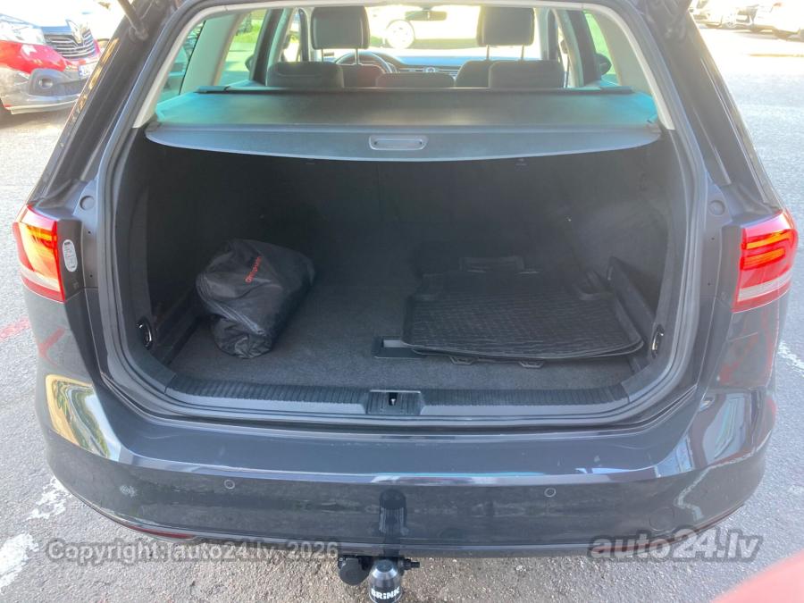 Grey Volkswagen Passat 2015 in Tallinn, with an engine capacity of 2.00 L and mileage of 254 thousand km for 8999 €, photo 15 on AUTOMOTO.COM.LV
