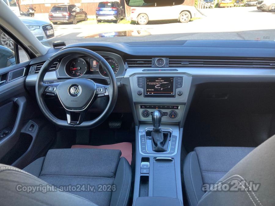Grey Volkswagen Passat 2015 in Tallinn, with an engine capacity of 2.00 L and mileage of 254 thousand km for 8999 €, photo 16 on AUTOMOTO.COM.LV