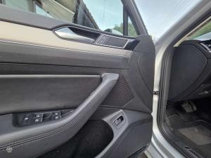 Pelēks Volkswagen Passat 2015 Šauļi, ar dzinēja tilpumu 1.60 L un nobraukumu 285 tūkst. km par 8590 €, foto 9 vietnē AUTOMOTO.COM.LV