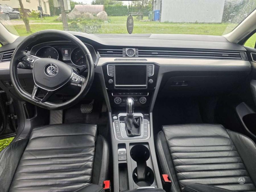 Pelēks Volkswagen Passat 2015 Kaišiadorys, ar dzinēja tilpumu 1.97 L un nobraukumu 322 tūkst. km par 9400 €, foto 7 vietnē AUTOMOTO.COM.LV