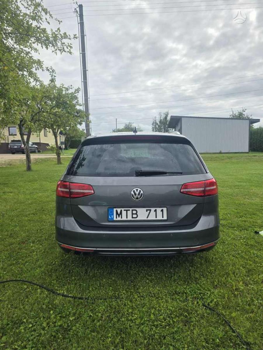 Pelēks Volkswagen Passat 2015 Kaišiadorys, ar dzinēja tilpumu 1.97 L un nobraukumu 322 tūkst. km par 9400 €, foto 10 vietnē AUTOMOTO.COM.LV