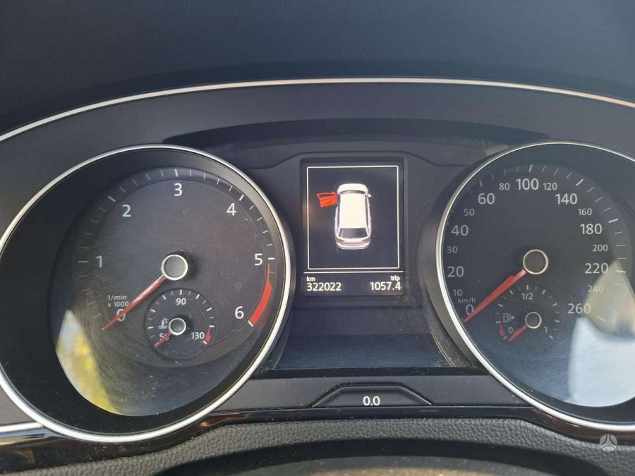 Pelēks Volkswagen Passat 2015 Kaišiadorys, ar dzinēja tilpumu 1.97 L un nobraukumu 322 tūkst. km par 9400 €, foto 11 vietnē AUTOMOTO.COM.LV