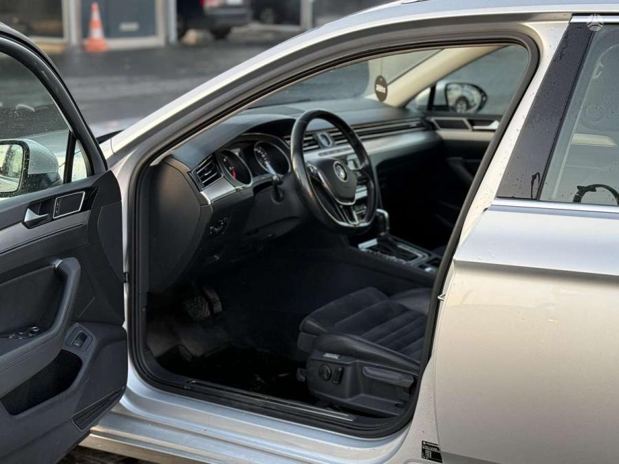 Pelēks Volkswagen Passat 2015 Kauņa, ar dzinēja tilpumu 1.97 L un nobraukumu 254 tūkst. km par 9049 €, foto 9 vietnē AUTOMOTO.COM.LV