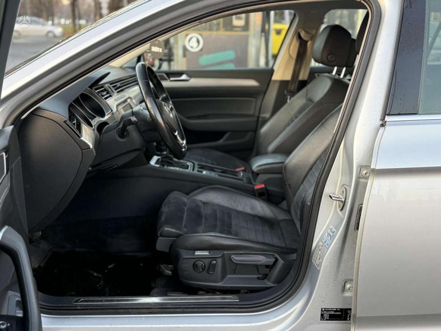 Pelēks Volkswagen Passat 2015 Kauņa, ar dzinēja tilpumu 1.97 L un nobraukumu 254 tūkst. km par 9049 €, foto 10 vietnē AUTOMOTO.COM.LV