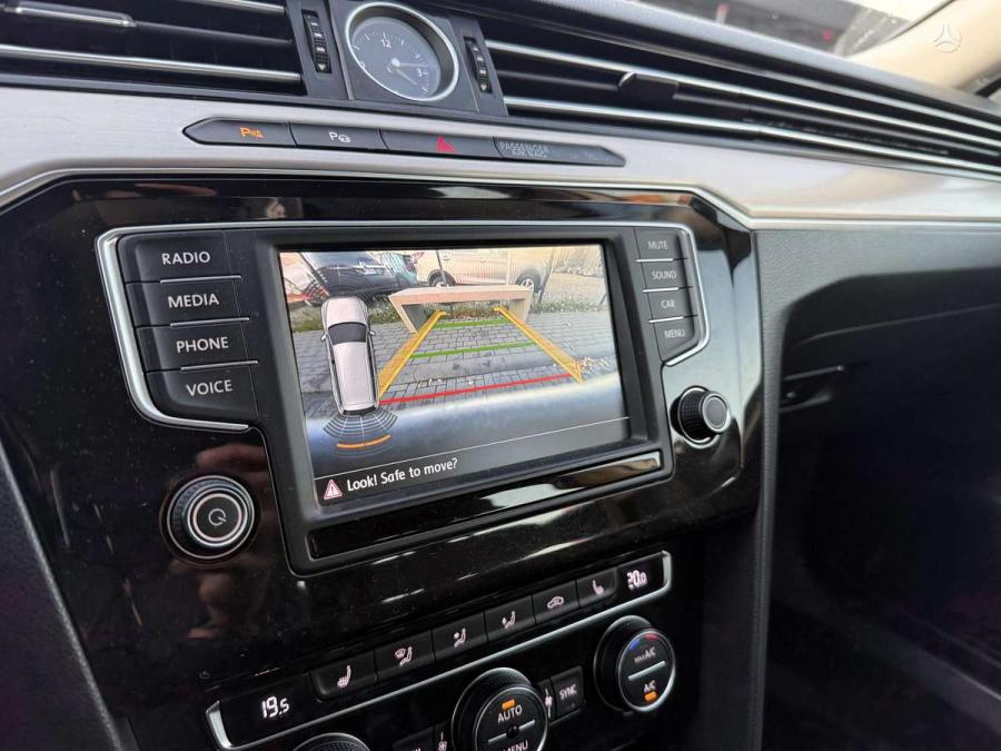 Pelēks Volkswagen Passat 2015 Kauņa, ar dzinēja tilpumu 1.97 L un nobraukumu 254 tūkst. km par 9049 €, foto 14 vietnē AUTOMOTO.COM.LV