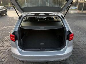 Pelēks Volkswagen Passat 2015 Kauņa, ar dzinēja tilpumu 1.97 L un nobraukumu 254 tūkst. km par 9049 €, foto 24 vietnē AUTOMOTO.COM.LV
