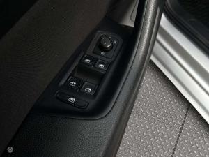 Pelēks Volkswagen Passat 2015 Viļņa, ar dzinēja tilpumu 1.60 L un nobraukumu 234 tūkst. km par 8399 €, foto 12 vietnē AUTOMOTO.COM.LV