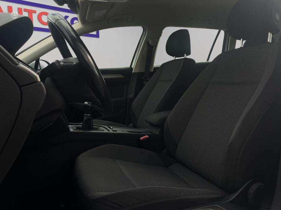 Pelēks Volkswagen Passat 2015 Viļņa, ar dzinēja tilpumu 1.60 L un nobraukumu 234 tūkst. km par 8399 €, foto 13 vietnē AUTOMOTO.COM.LV