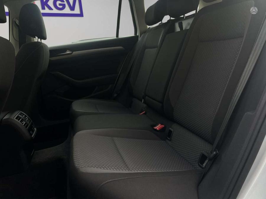 Pelēks Volkswagen Passat 2015 Viļņa, ar dzinēja tilpumu 1.60 L un nobraukumu 234 tūkst. km par 8399 €, foto 15 vietnē AUTOMOTO.COM.LV