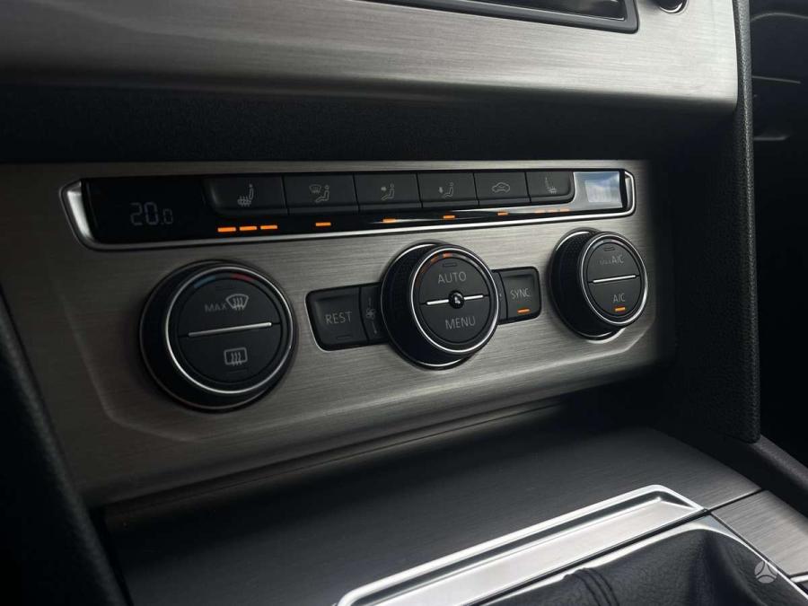 Pelēks Volkswagen Passat 2015 Viļņa, ar dzinēja tilpumu 1.60 L un nobraukumu 234 tūkst. km par 8399 €, foto 16 vietnē AUTOMOTO.COM.LV