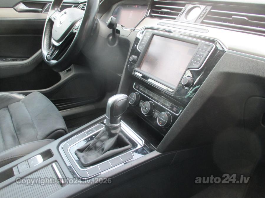 Pelēks Volkswagen Passat 2015 Tartu, ar dzinēja tilpumu 2.00 L un nobraukumu 170 tūkst. km par 9990 €, foto 13 vietnē AUTOMOTO.COM.LV