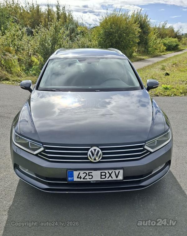 Grey Volkswagen Passat 2015 in Tallinn, with an engine capacity of 2.00 L and mileage of 328 thousand km for 8999 €, photo 3 on AUTOMOTO.COM.LV