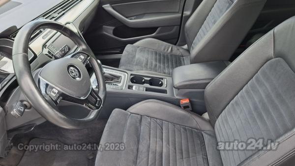 Grey Volkswagen Passat 2015 in Tallinn, with an engine capacity of 2.00 L and mileage of 328 thousand km for 8999 €, photo 9 on AUTOMOTO.COM.LV